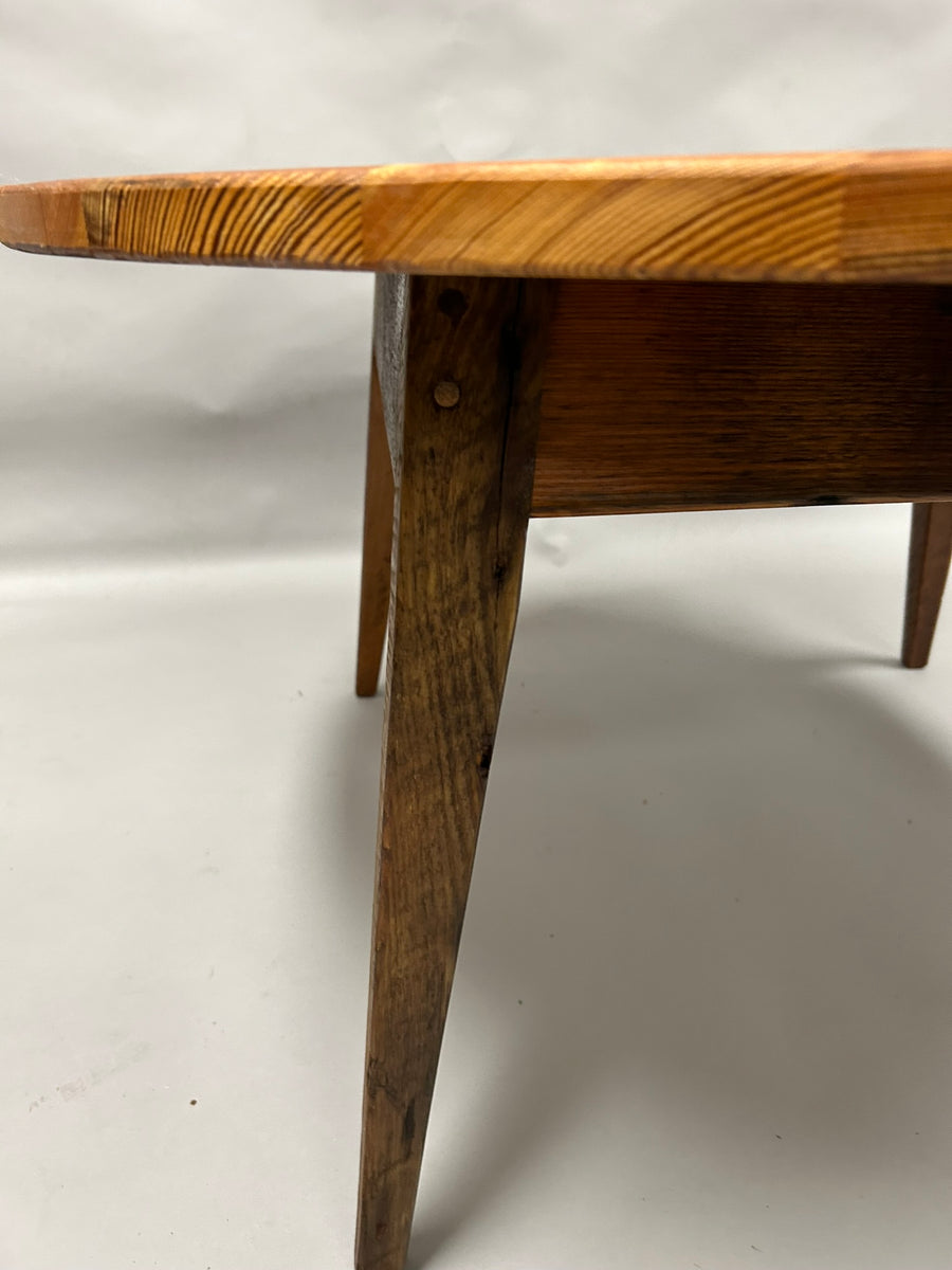 Coffee table, 39" x 20" tall – Landrum Tables