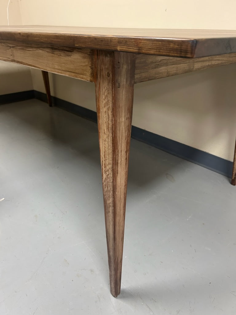 Dining Table, 96 x 40 x 31" tall – Landrum Tables